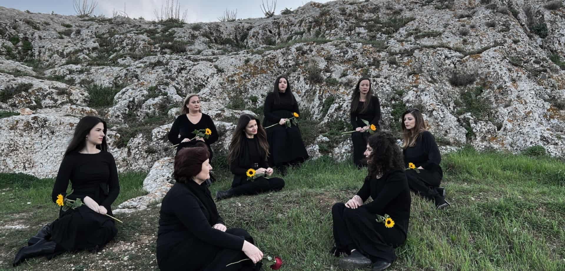 «Το Πολυφωνικό Τραγούδι της Ηπείρου με τις Ισοκράτισσες και τον ...