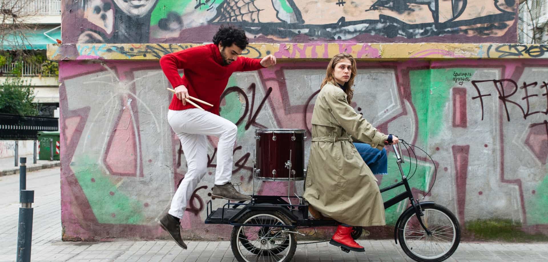 Ο «Ερωτόκριτος» σε σκηνοθεσία Αργυρώς Χιώτη στο Θέατρο Εταιρείας ...