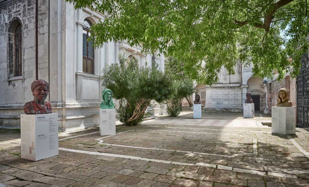 O γλύπτης Γιώργος Πετρίδης μιλάει για τις «Ελληνικές Κεφαλές» στη ...